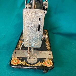 Singer | Other | Singer Black Sewing Machine With Ornate Details | Poshmark